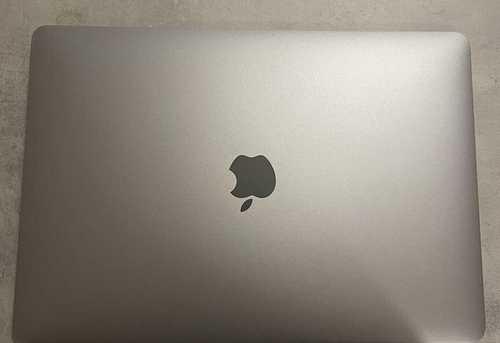 Apple MacBook Pro 2017, 8 гб