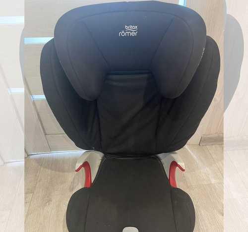 Автомобильное кресло britax romer 15 36кг