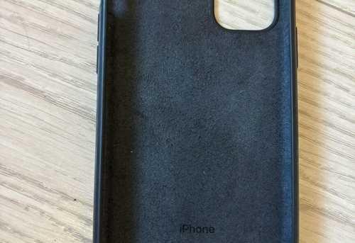 Чехол силиконовый черный Apple для iPhone 11