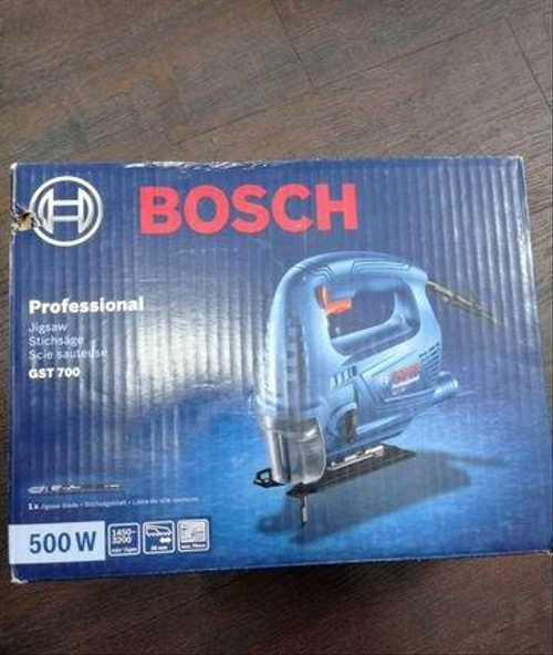 Электролобзик Bosch GST 700