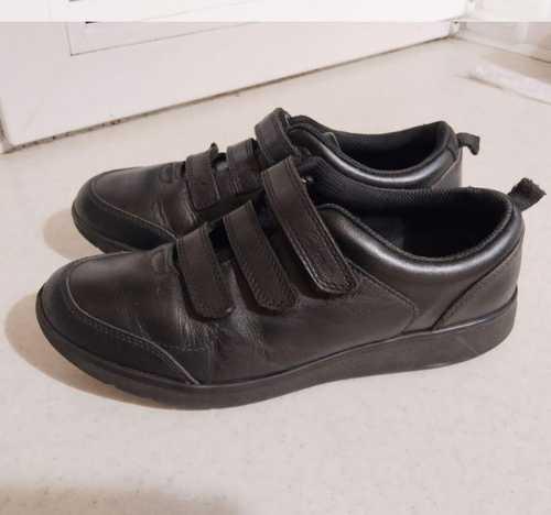 Кроссовки детские кожаные clarks