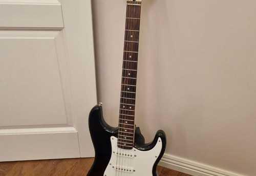 Гитара fender squier bullet strat