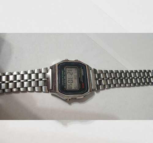 Наручные часы Casio Montana