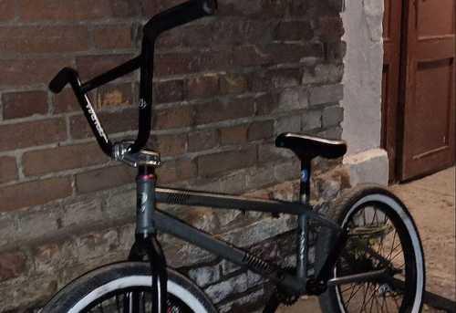 Трюковой велосипед BMX custom