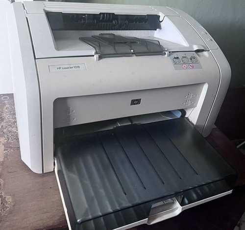 Принтер HP laserjet 1018