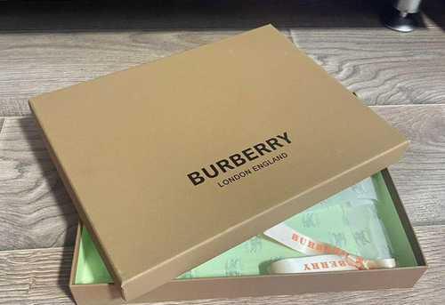 Коробка Burberry
