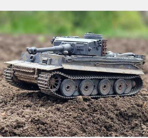 Модель танка Tiger I Ausf. E 1:35