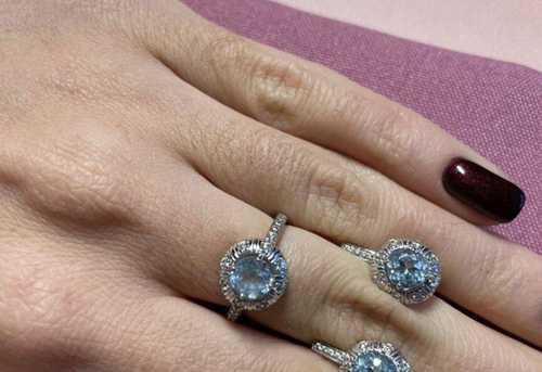 Серебряные серьги и кольцо с натуральными камнями