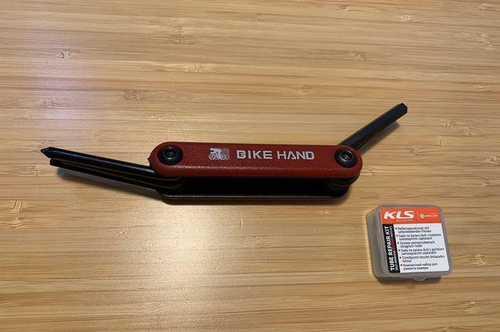 Велоаксессуары: мультитул bike hand и ремнабор