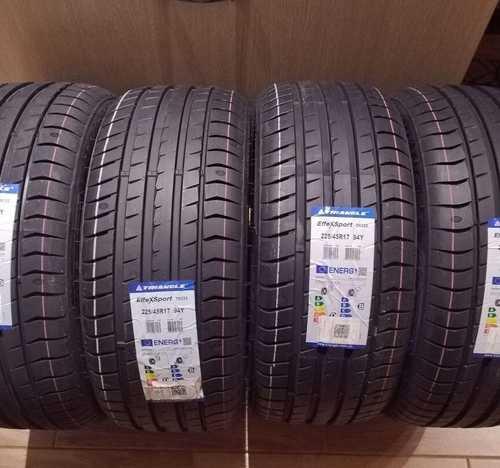 Triangle EffeXSport TH202 265/35 R19 98Y