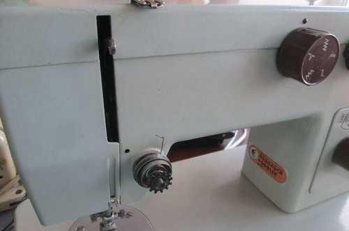 Швейную машинка Подольск “Чайка143” рабочая
