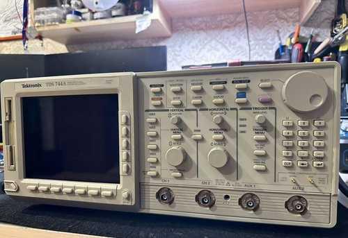 Осциллограф Tektronix TDS 784A