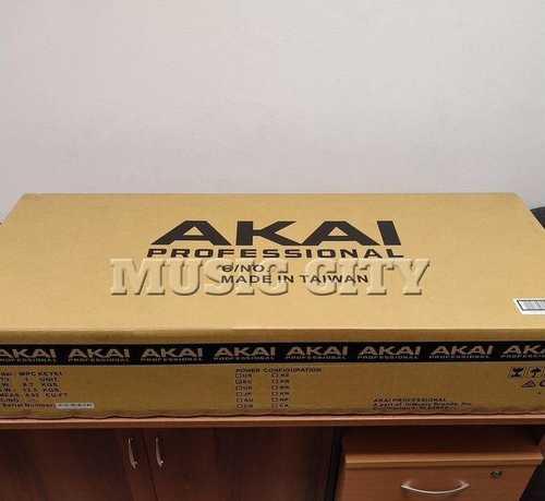 Akai Pro MPC Key 61 синтезатор