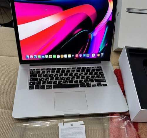 Macbook pro 15 Retina 2015 Core i7/16g/Новый аккум