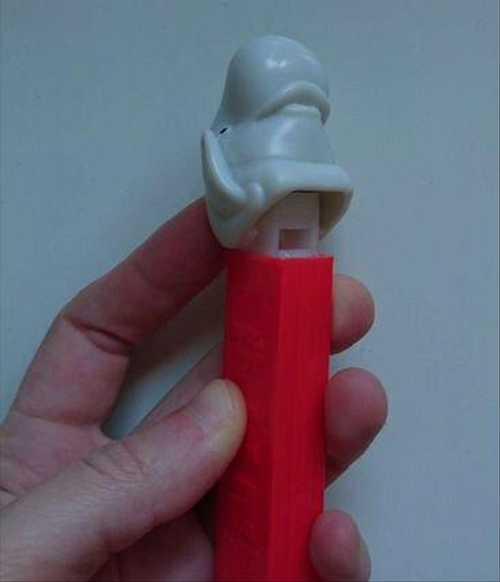 Дозатор PEZ