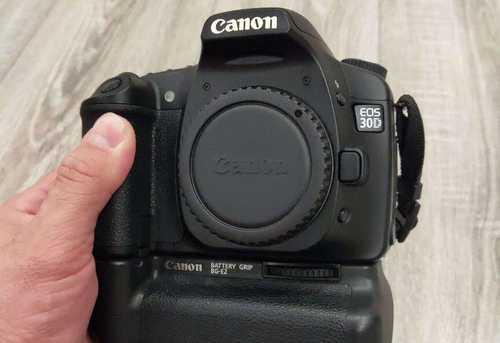 Canon EOS 30D + бат. блок BG-E2