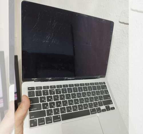 Macbook air 13 m1 8/256