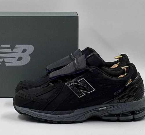 New Balance 1906R Total Black