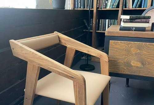 Кухонный стул деревянный