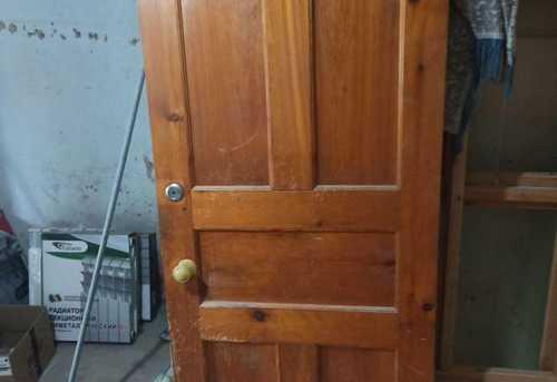Дверь входная деревянная с замком без коробки