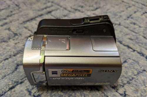 Продам видеокамеру Sony Handycam DCR-SR85