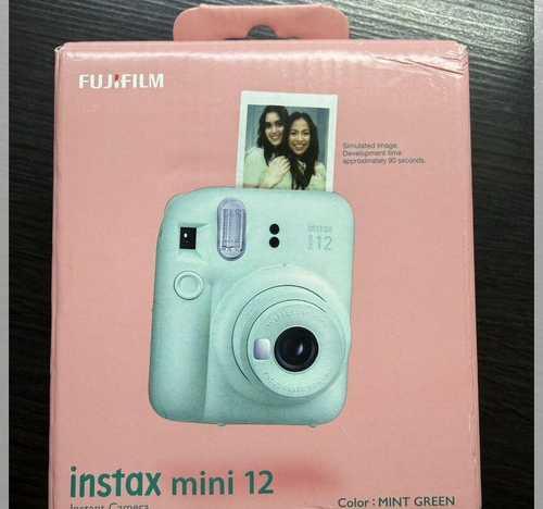 Фотоаппарат Instax Mini 12 новый