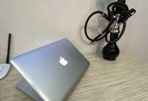 Apple macbook (конец 2008 в албминевом корпусе)