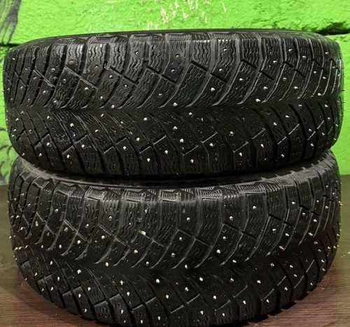 Michelin X-Ice North 4 215/65 R16