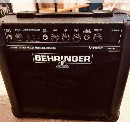 Комбоусилитель behringer