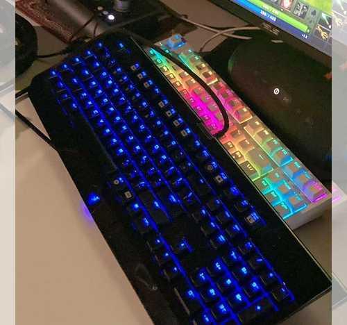 Игровая клавиатура razer blackwidow 2012