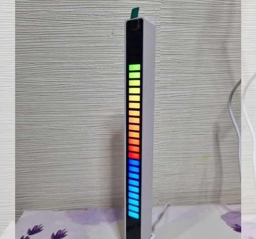 RGB светильник с музыкальным контроллером