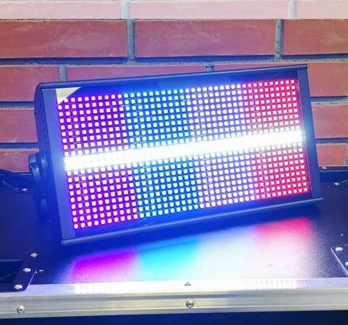 Стробоскоп 960 RGB+W - лед-панель/строб под Мартин