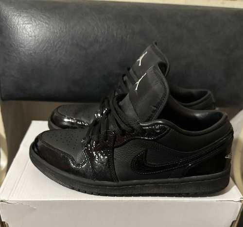 Nike air jordan 1 low black croc