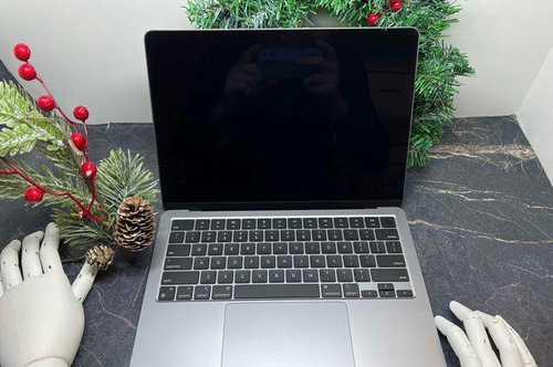 Apple MacBook Air 13 M2 256gb Space Gray Идеал