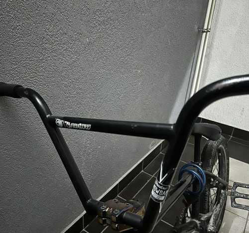 Руль для bmx shadow crowbar