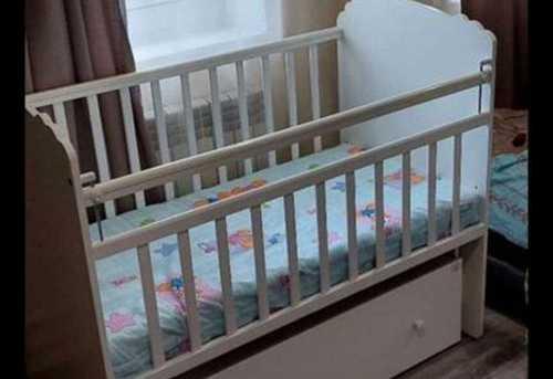 Детская кроватка для новорожденного