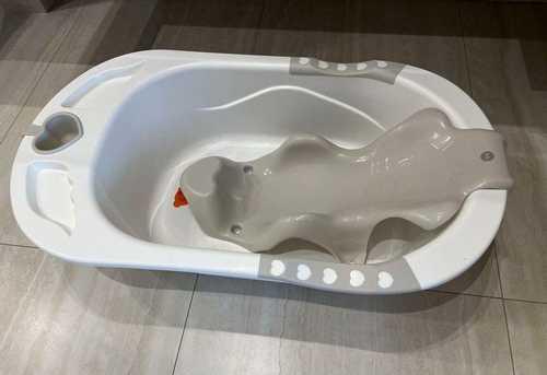 Ванночка для купания с горкой Happy Baby