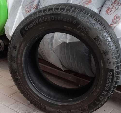 Continental ContiVikingContact 6 225/65 R17 T