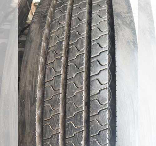 Грузoвыe шины Giti 295/80 R22,5 б/у