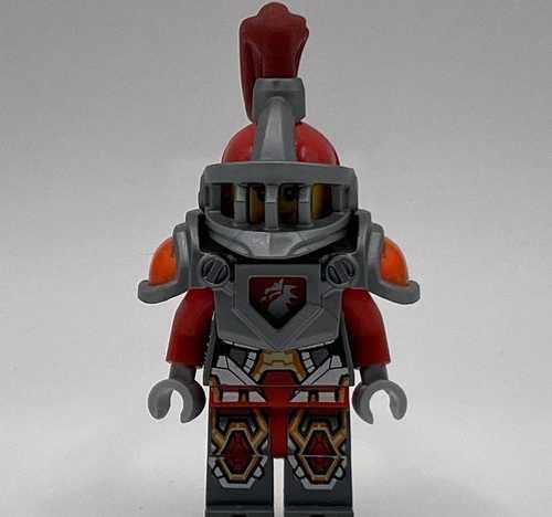 Минифигурка lego Nexo Knights Macy Некомплект