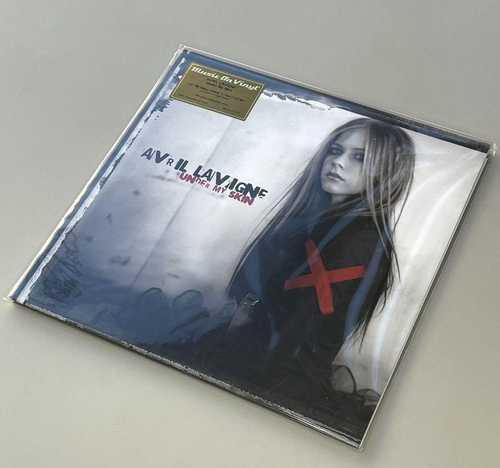 Avril Lavigne – Under My Skin