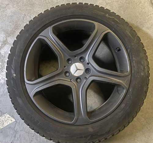 Pirelli Ice Zero 2 235/50 R19