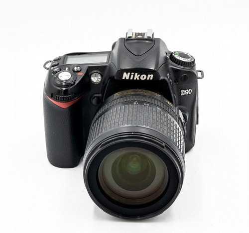 Зеркальный фотоаппарат Nikon D90 Kit AF-S 18-105mm