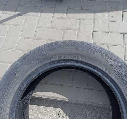 CrossLeader DSS02 215/60 R17 29
