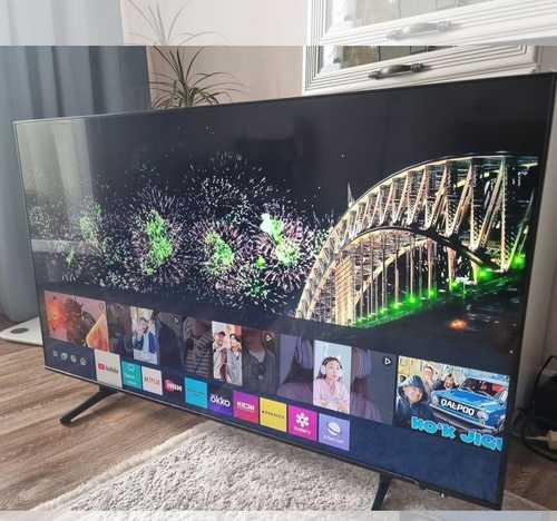 50" Телевизор Samsung QE50Q60, qled, 4K Ultra HD