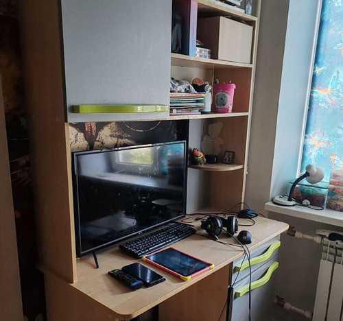 Стол