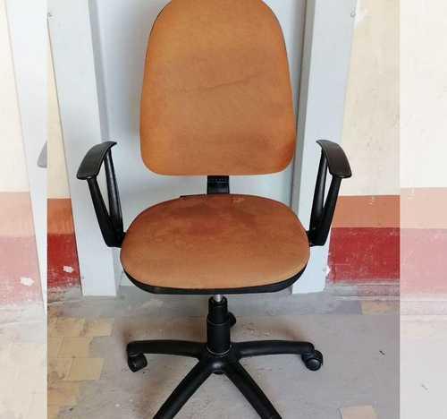 Компьютерное Кресло, для Офиса, Б/У нет колёсика
