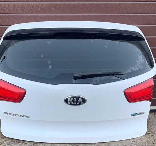 Kia Sportage 3 - Крышка багажника в сборе