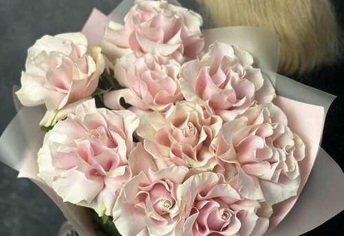 Букет из 9 розовых Французских роз, на праздник