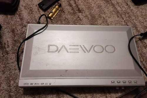DVD-плеер Daewoo DV-760S
